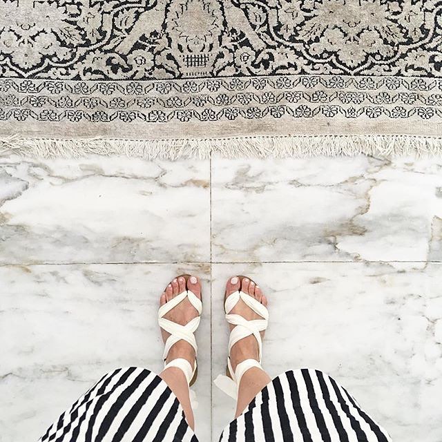 Une paire de sandales, sept manières de les porter ! - Made & More